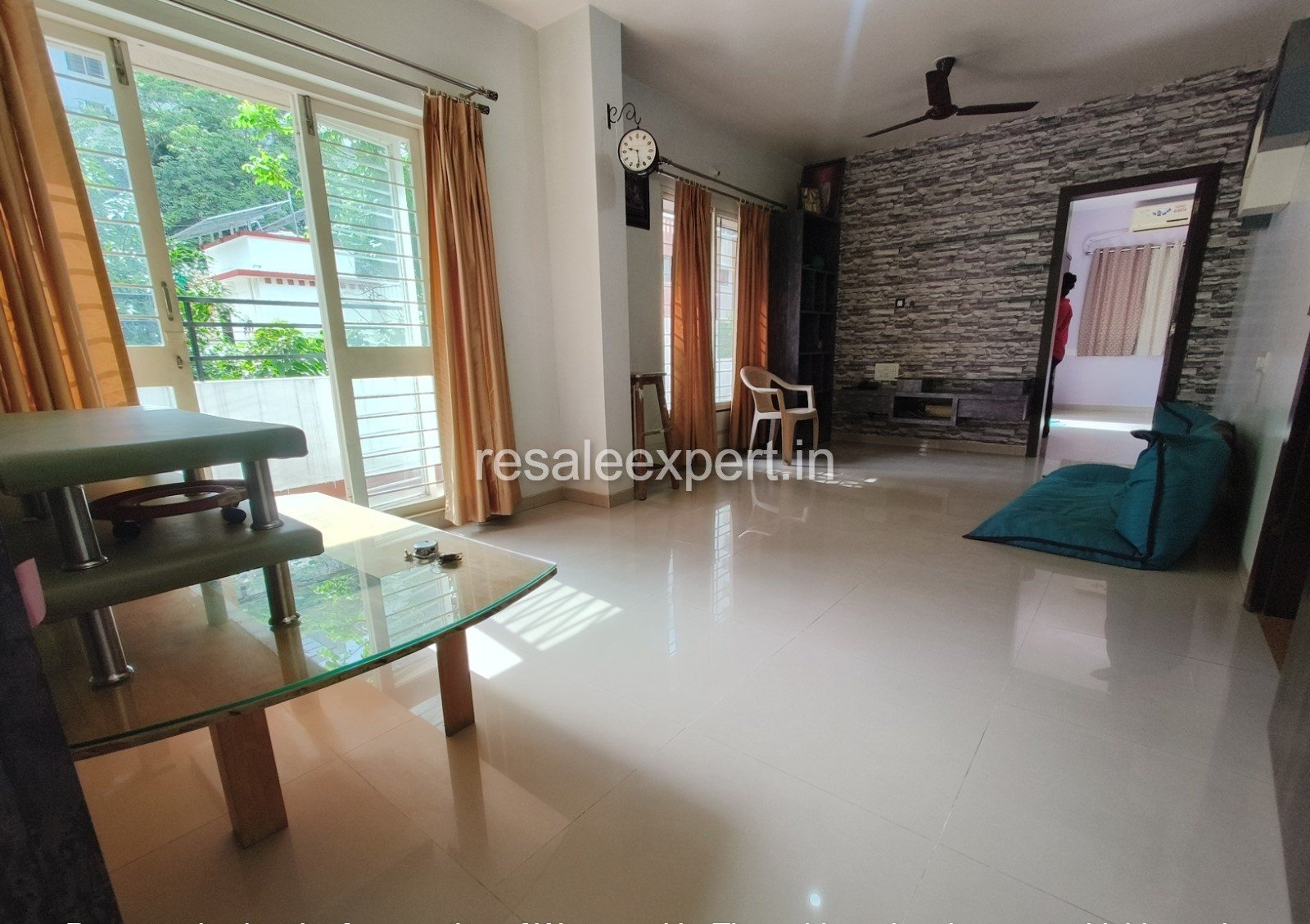 Fully Furnished 2 BHK flat in Pimple Saudagar - Your Trusted Resale Property Experts